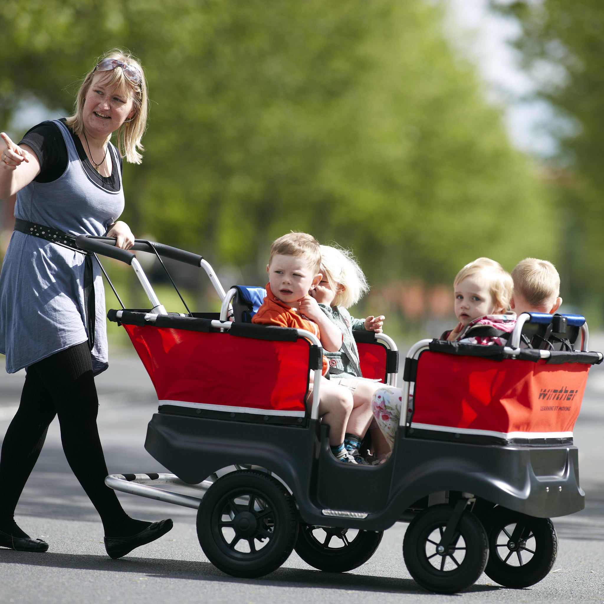 Winther Turtle Kiddy Bus - 4 Seat Standard Kids Pram/Children's Buggy ...